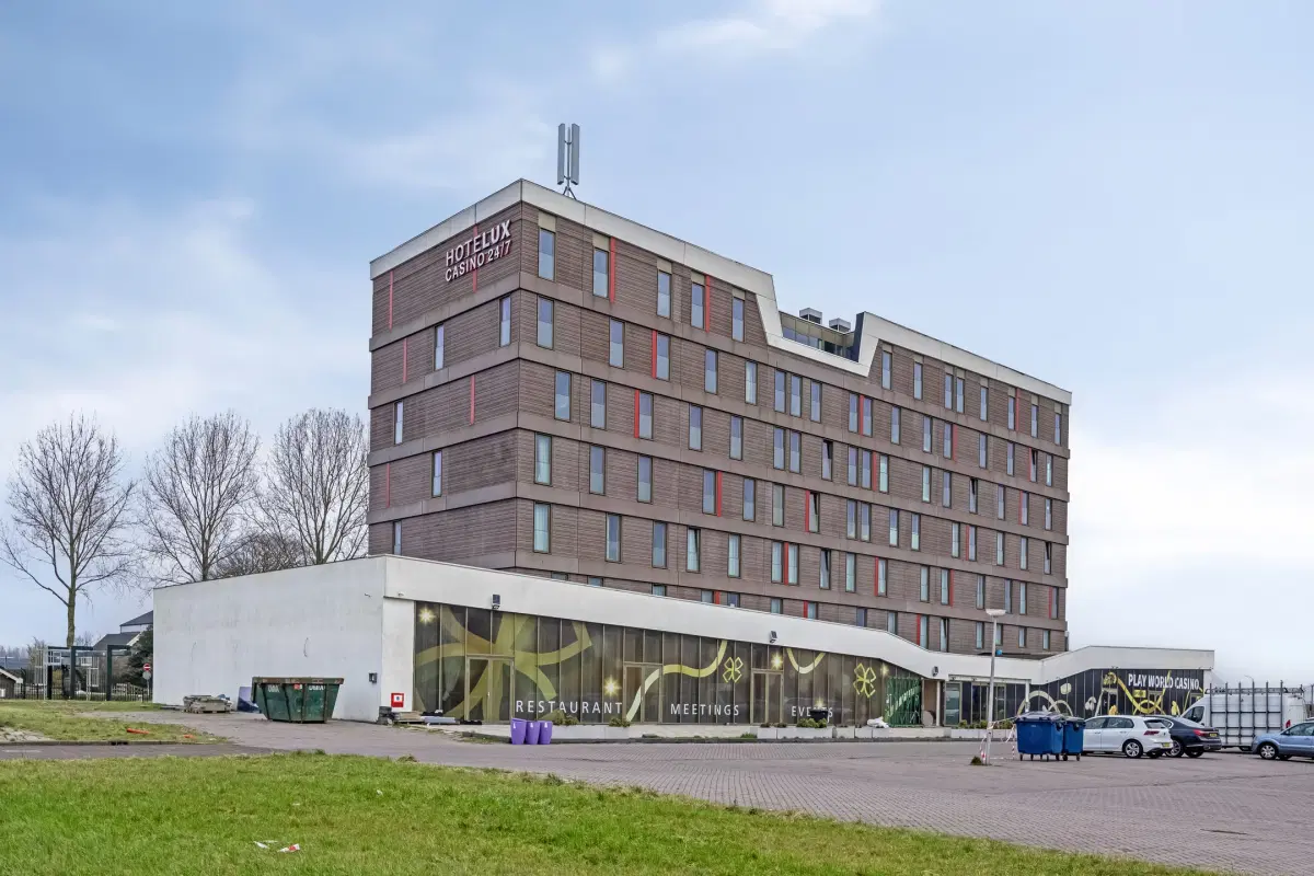 Hotel aan de Bennebroekerweg 530-532 te Hoofddorp | Vastgoed Veiling